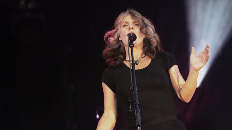 Coral Egan chante Joni Mitchell @ Théâtre de la Ville (14 avril)